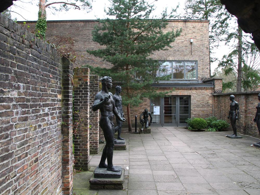 Herbstspaziergang und Kunst in Berlin: Sechs Ausstellungshäuser in der ...