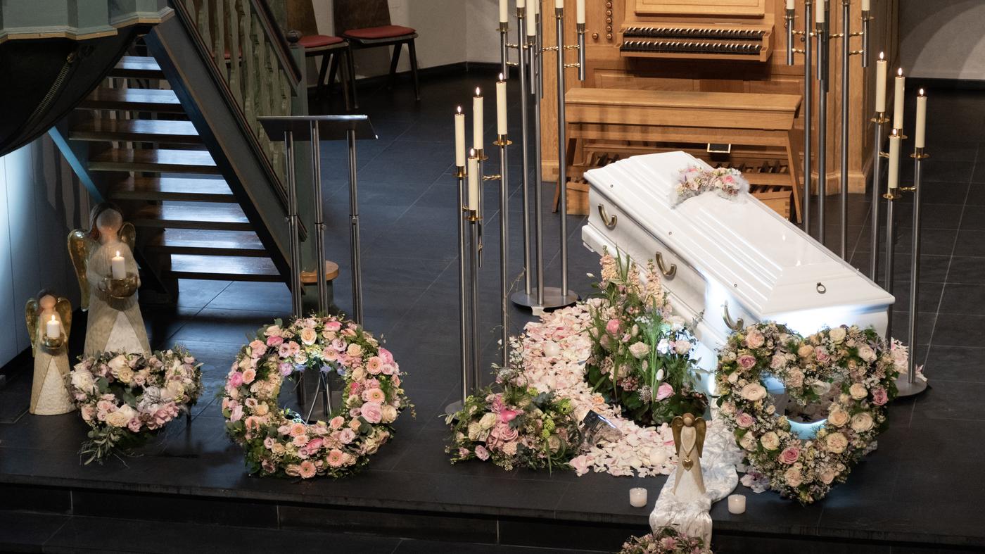 „Unsäglich schwer ums Herz“: Angehörige nehmen Abschied von getöteter Luise