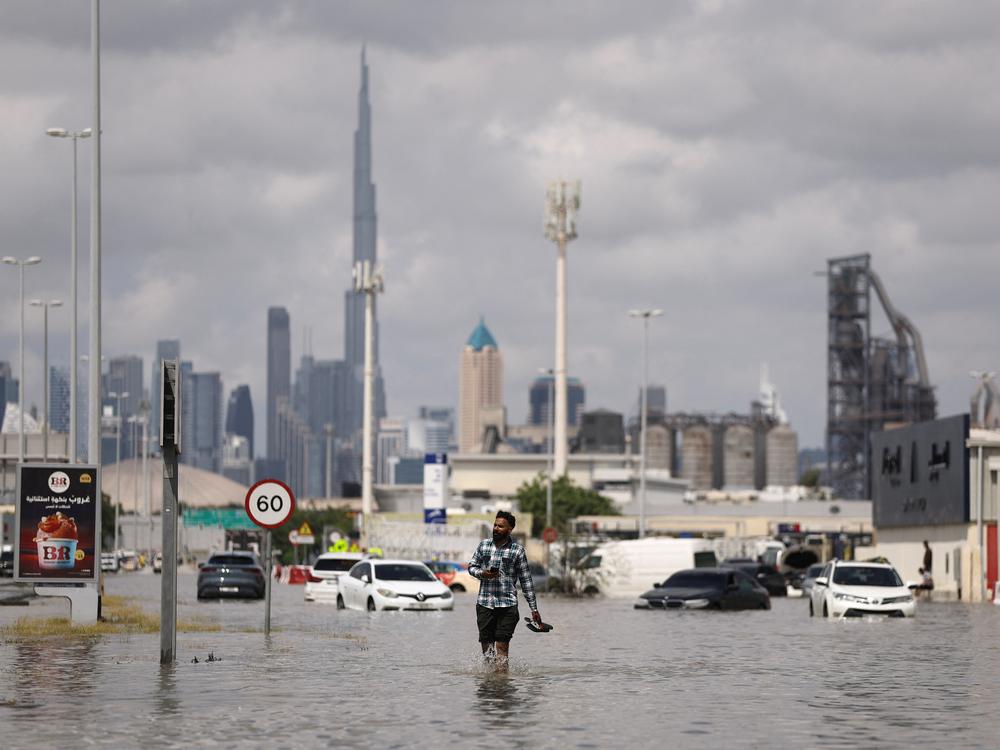 Land unter in Dubai: Haben geimpfte Wolken zu den historischen Regenfällen geführt?