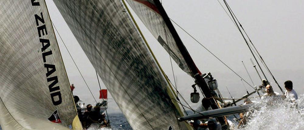 America's Cup: Alinghi mit Auftaktsieg