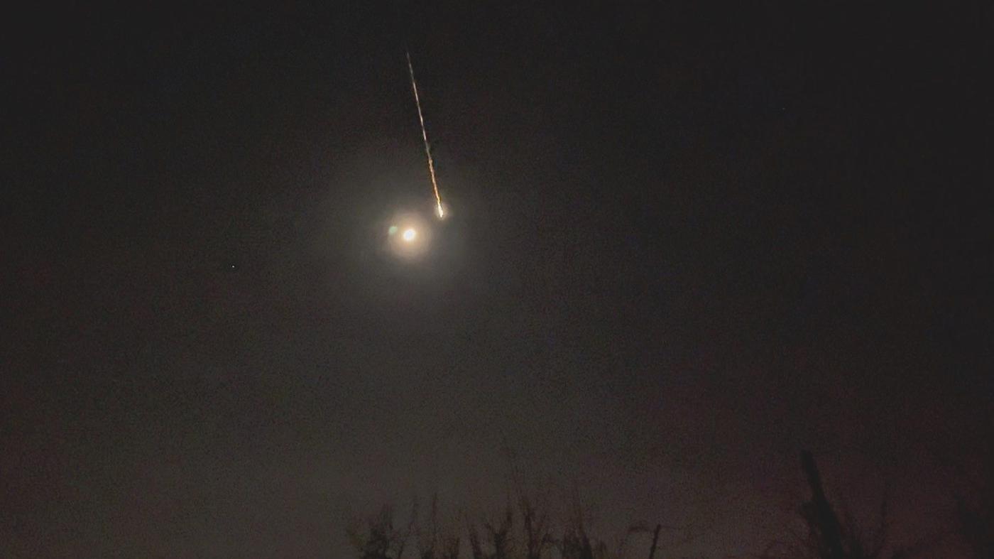 „Sar2736“-Bruchstücke im Havelland?: Meteorit in der Nacht über ...