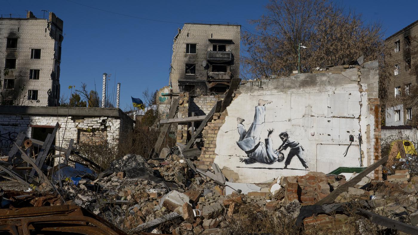 „Solidarität mit den Menschen der Ukraine“: Street-Art Künstler Banksy ...