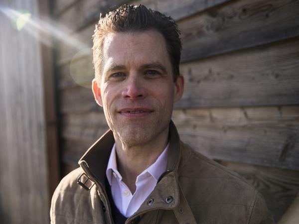 Autor Bas Kast über mentale Gesundheit: „Jenseits des inneren ...