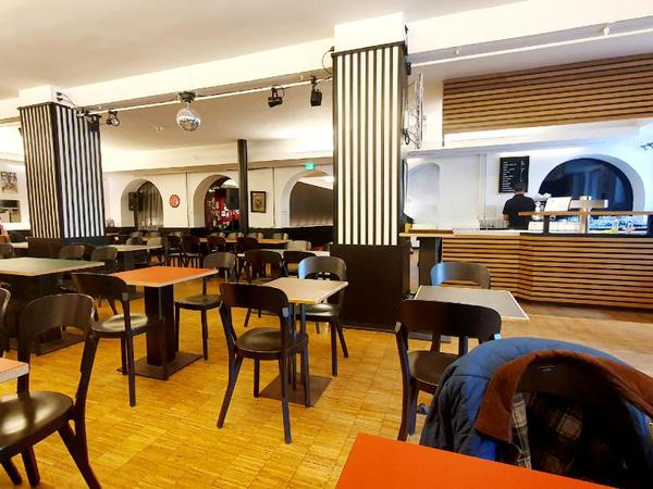 Kantinen-Check im Berliner Ensemble: Schmales Angebot, nett anzusehen