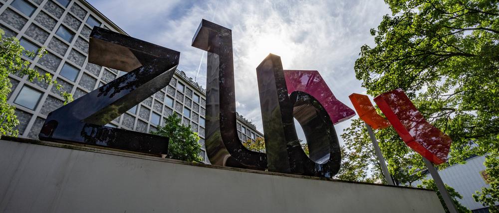 Neuer Bibliotheksstandort am Alexanderplatz?: ZLB-Chef Volker Heller ...