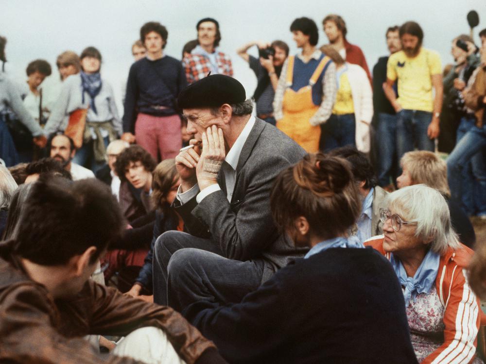 In Zeiten des Krieges: Warum der Frieden so umkämpft ist