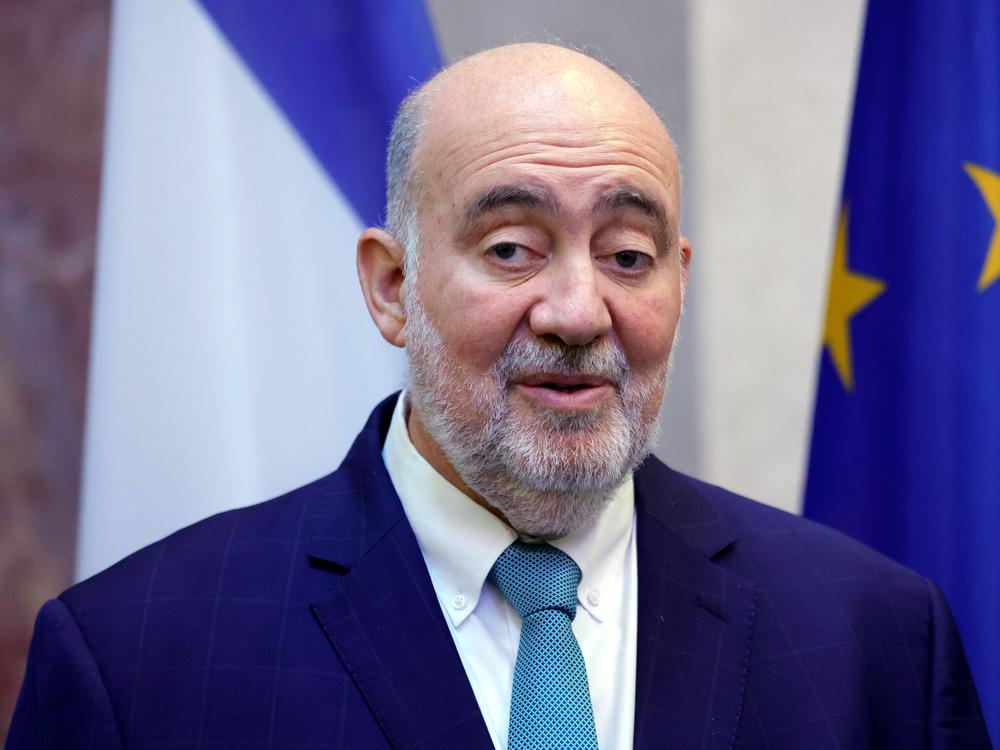 „2135 UNRWA-Mitarbeiter sind Terroristen“: Israel liefert neue Zahlen ...