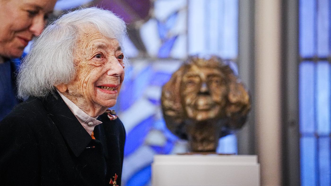 Ehrung für Margot Friedländer im Roten Rathaus: „Hier in Berlin bin ich ...
