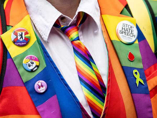 Der Löwe „wollte nur zum CSD“: Die besten Bilder vom Christopher Street ...