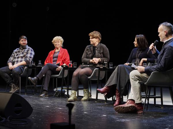 „Das Wir ist unfassbar kompliziert”: Correctiv-Recherche in Potsdamer ...