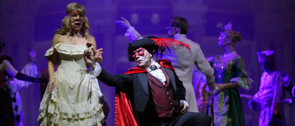 Das andere Phantom der Oper: Andrew Lloyd Webbers Konkurrenz spaltet ...