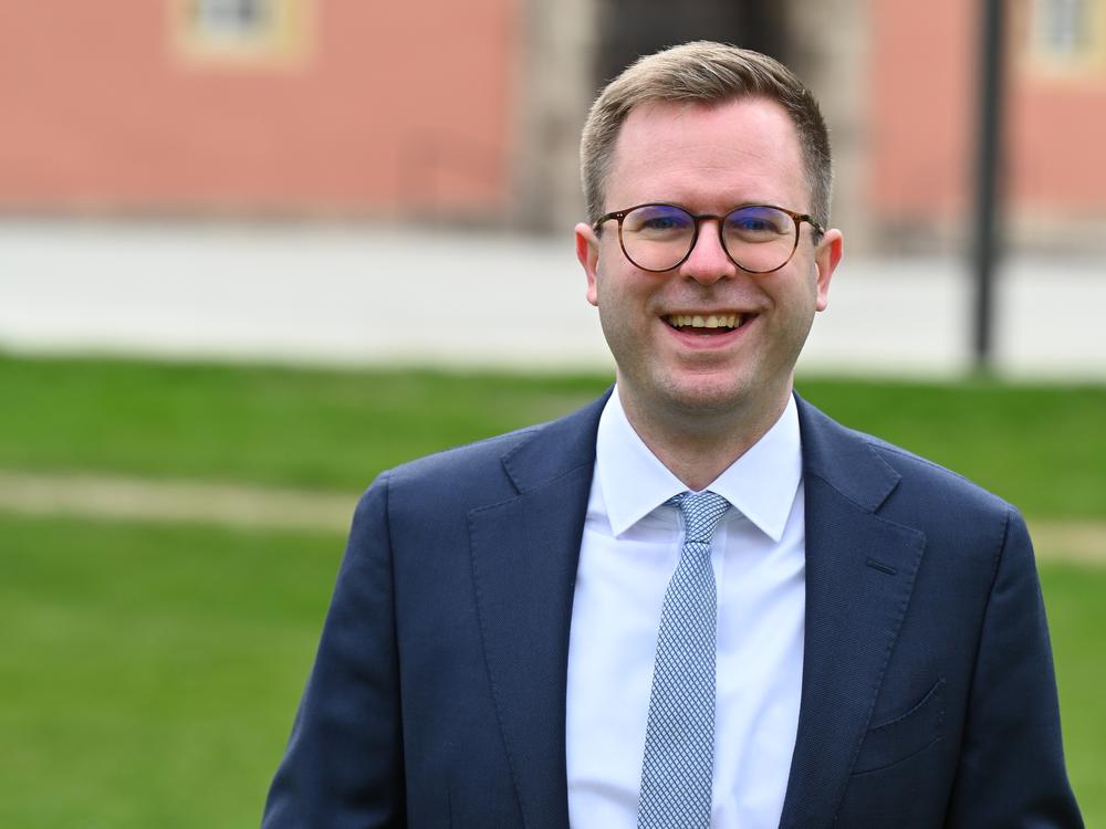 Größte Wahl der Welt startet in Indien: „Eine Wahlmaschine wird auf 4. ...