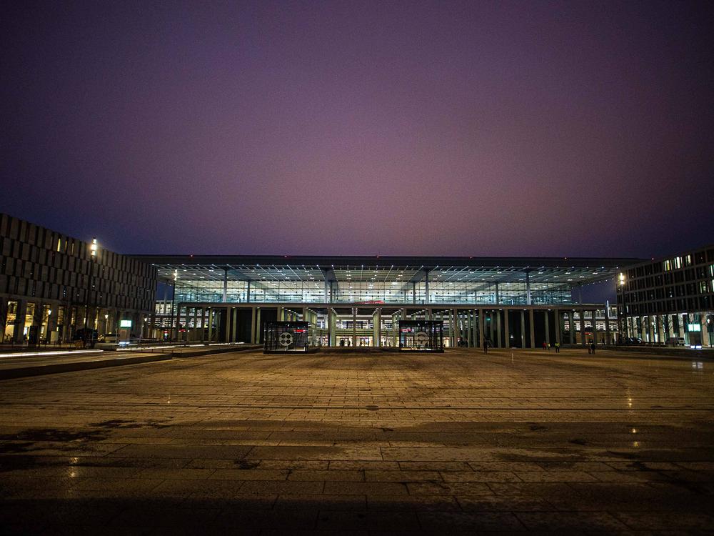 Nachtflugverbot am BER-Airport: Wie Brandenburgs Regierung beim Volksbegehren mauert