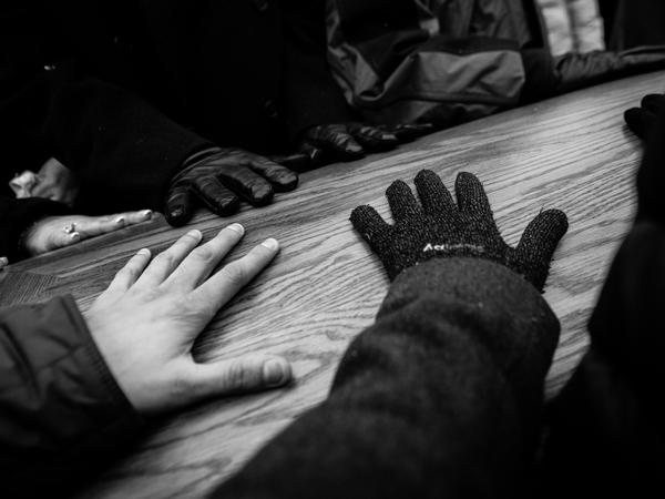 Richtig umgehen mit dem Tod: „Trauer hört nie auf, sie verändert sich“