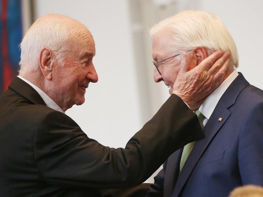 „Keine abstehenden Ohren“: Armin Mueller-Stahl malt den Berliner ...