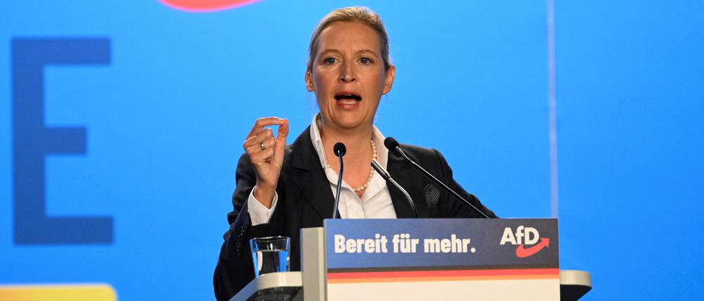 „Brandmauer im Osten“ niederreißen : AfD-Chefin Weidel kritisiert ...