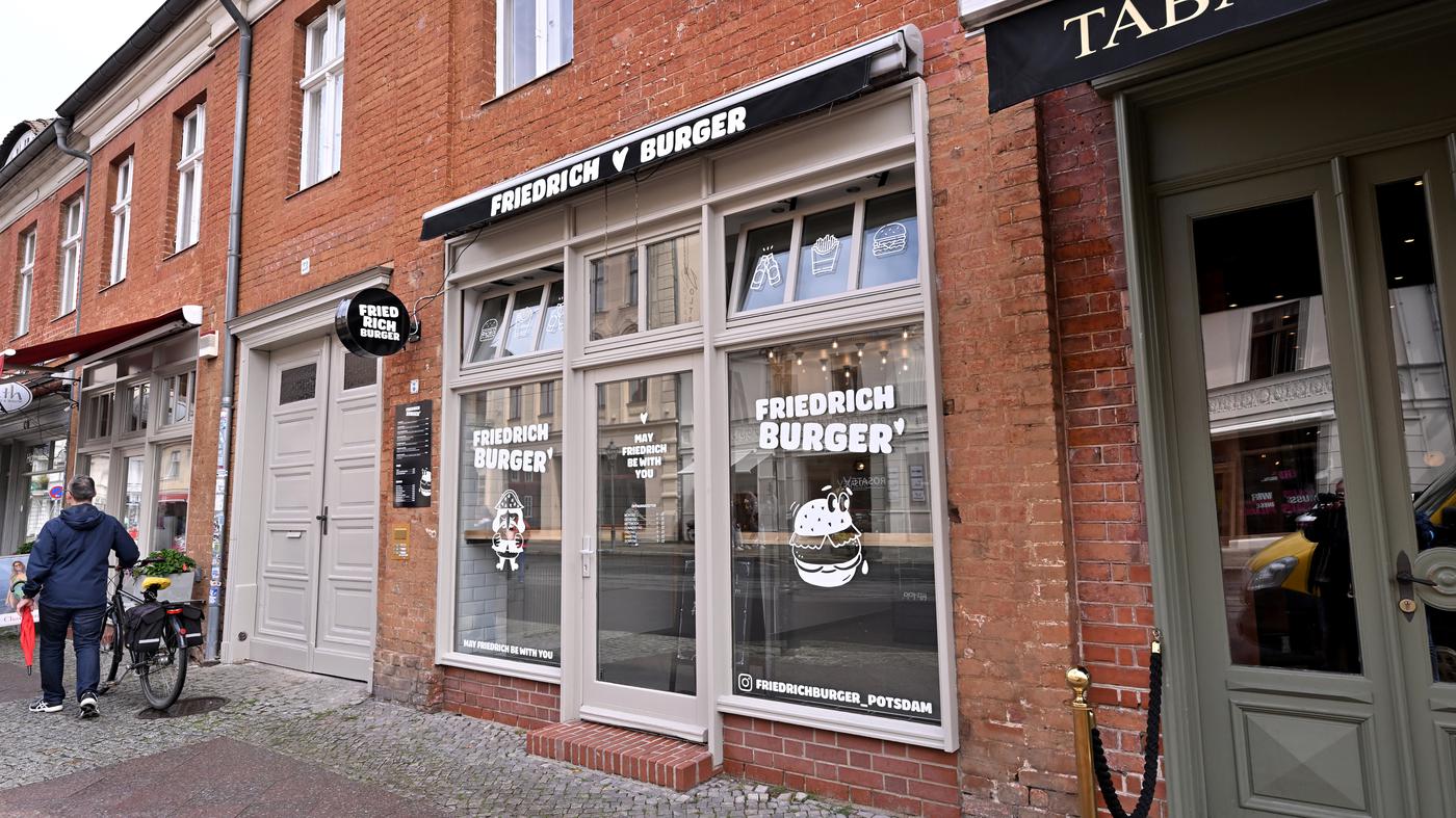 Smash Burger für Potsdam: „Friedrich Burger“ öffnet am Donnerstag im ...