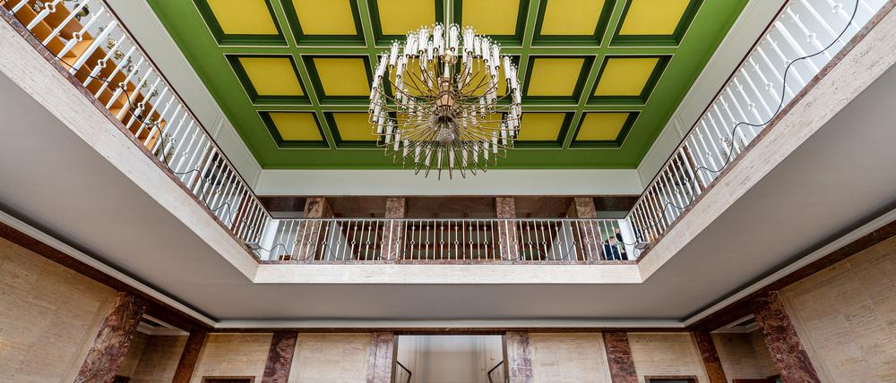 Generalshotel auf BER-Gelände vor Abriss: Denkmal der Ostmoderne akut bedroht