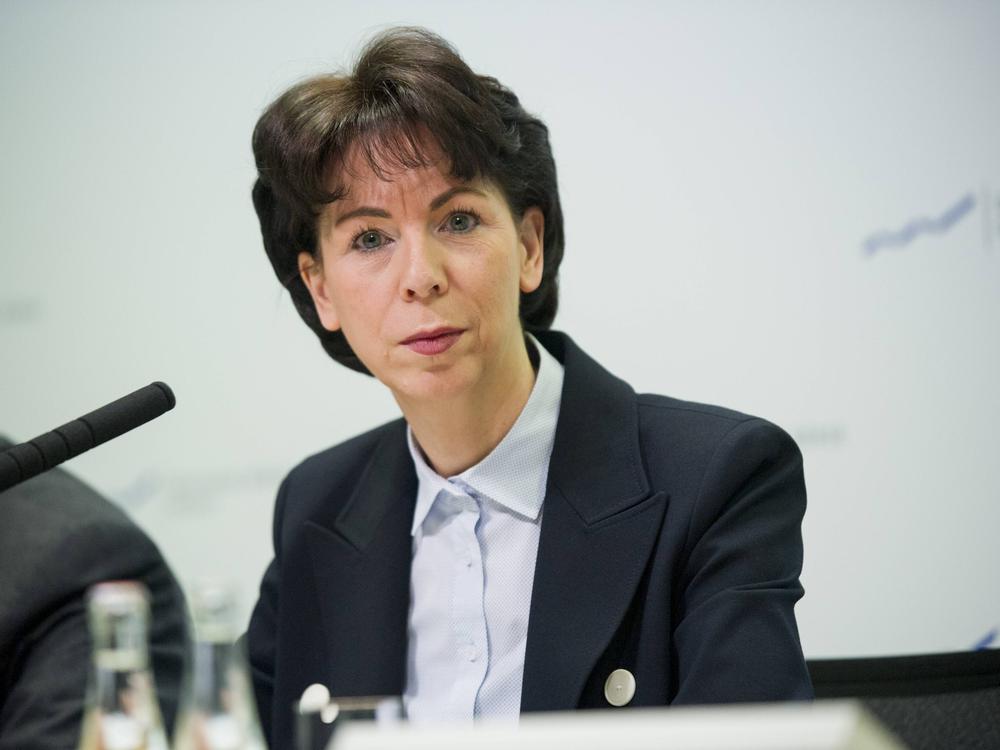 Vorständin Stars über Chancen neuer Technik: „KI wird künftig bei VW ...