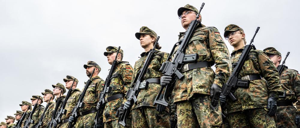 Deutschland bekommt einen Veteranentag: Ampel und Union wollen Soldaten ...