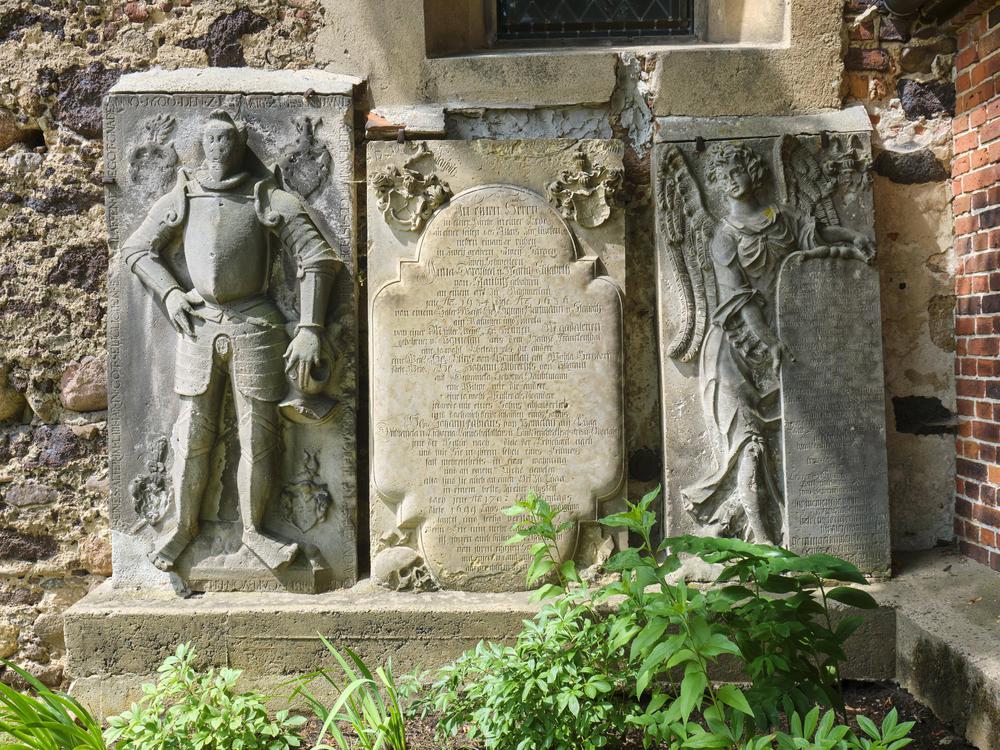 Oh, wie schön ist Brandenburg: Feldstein, Farben, Filmkulissen – vier ...