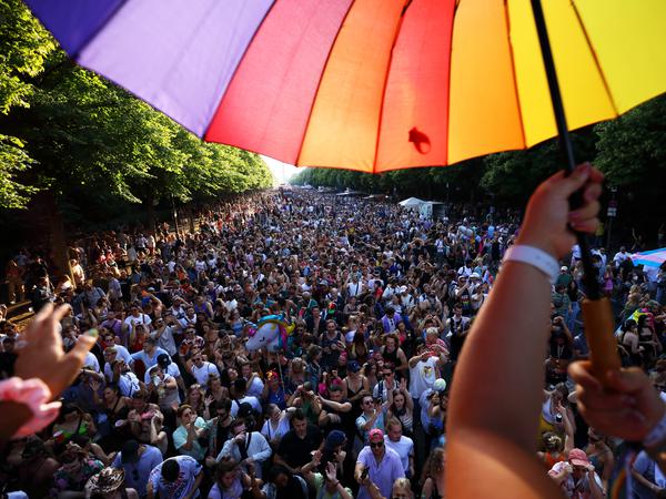 CSD Berlin 2023: Route, Sperrungen, Wagenreihenfolge und Programm zum ...