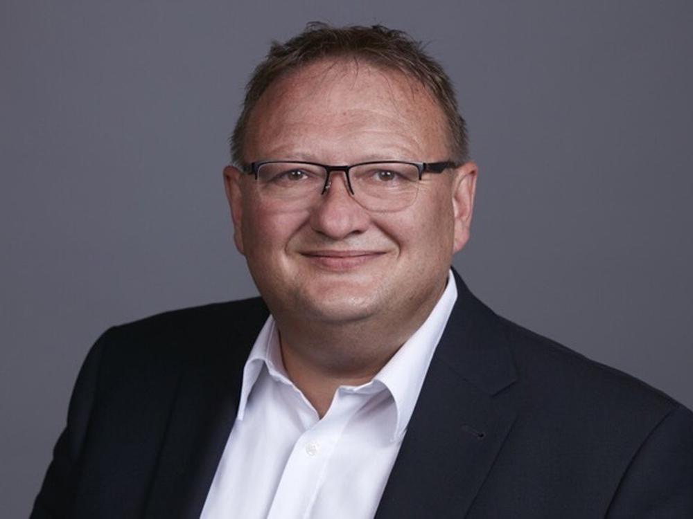 Bleibt Tom Erdmann das Gesicht der Berliner GEW?: Lehrergewerkschaft ...