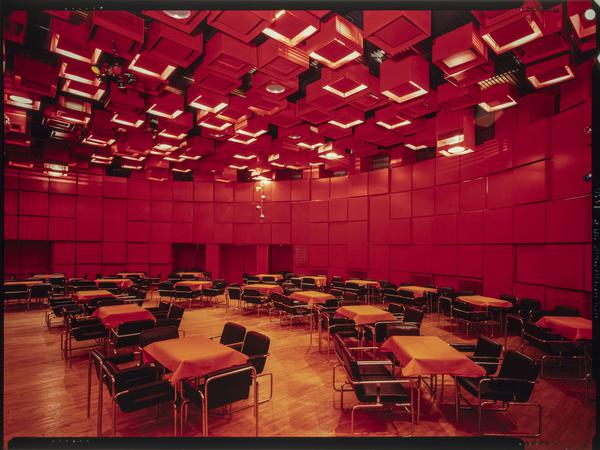 Weltraumfantasien in der Mangelwirtschaft: Das Kunstgewerbemuseum ...