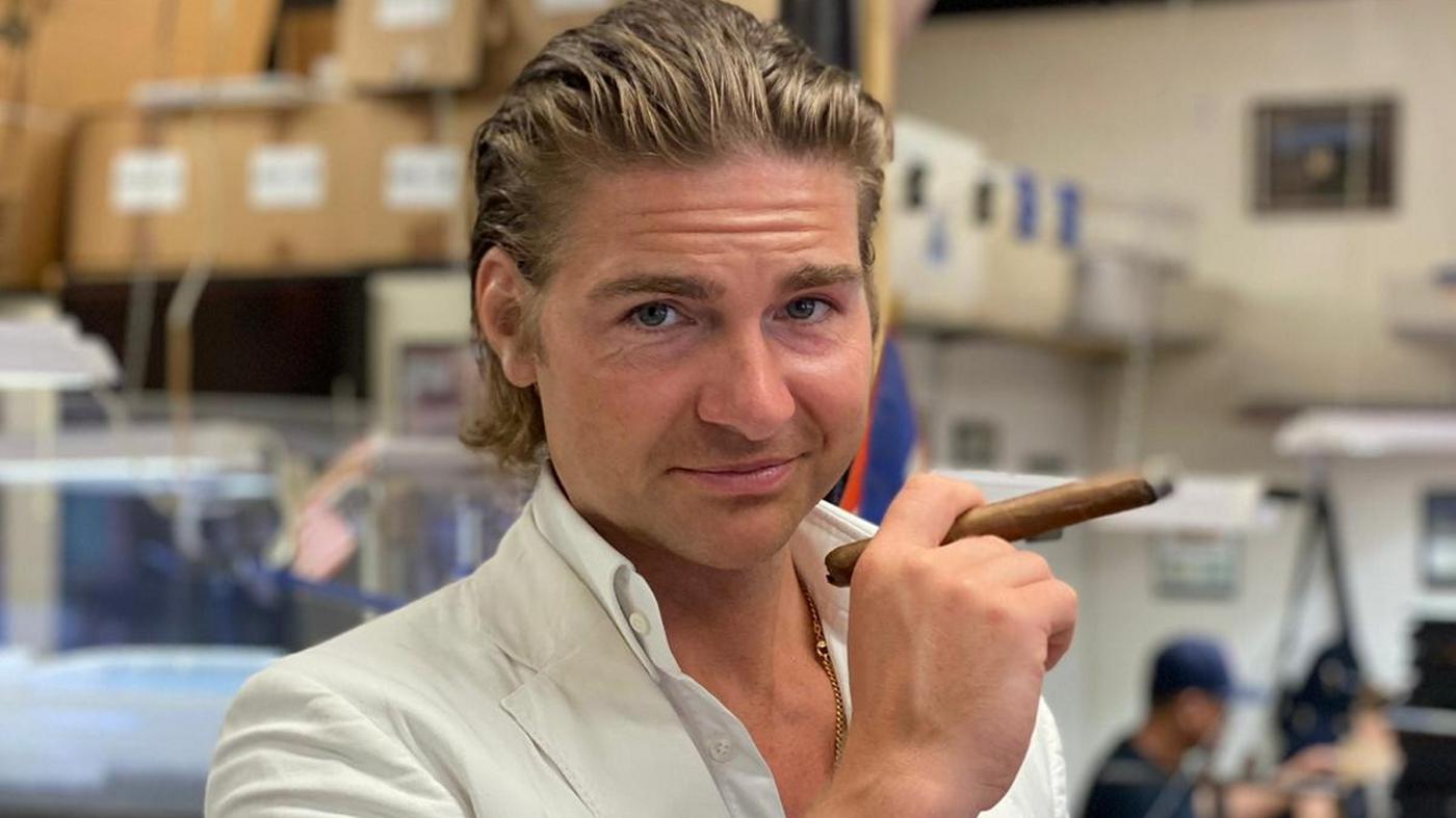 Nach Werbung für Rechtsextreme : Kooperationspartner beenden ...