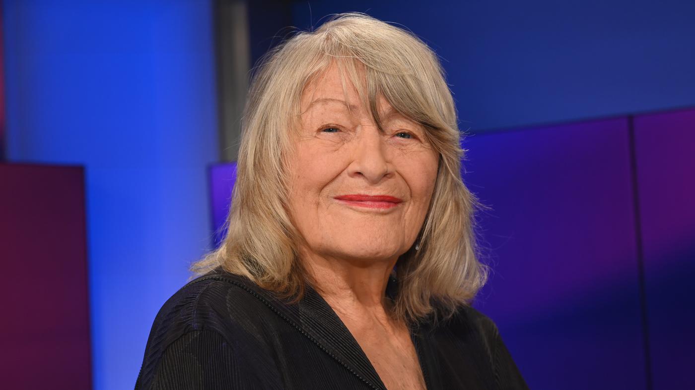 Demo „Aufstand für den Frieden“ in Berlin: Alice Schwarzer bestreitet ...