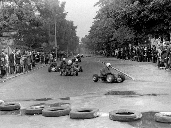Mit dem K-Wagen durch Kleinmachnow rasen: Die Go-Karts Marke Eigenbau ...