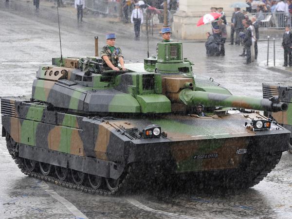 Stryker, Challenger, Stridsfordon : Diese Panzer sind bald neben ...