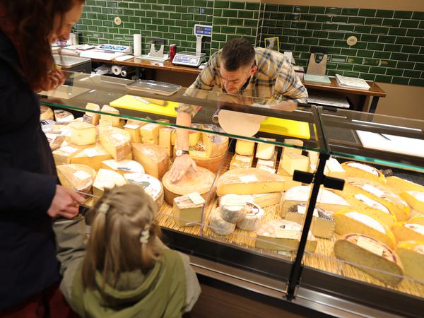 Aus Liebe zum Käse: „Kommando Lecker“ eröffnet in Potsdam