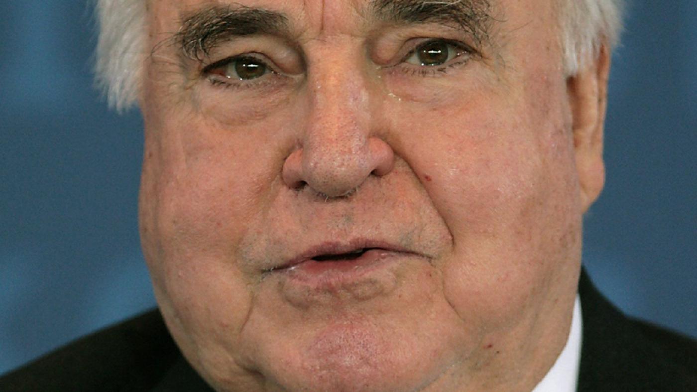 Auszeichnung: Helmut Kohl erhält Millennium-Bambi