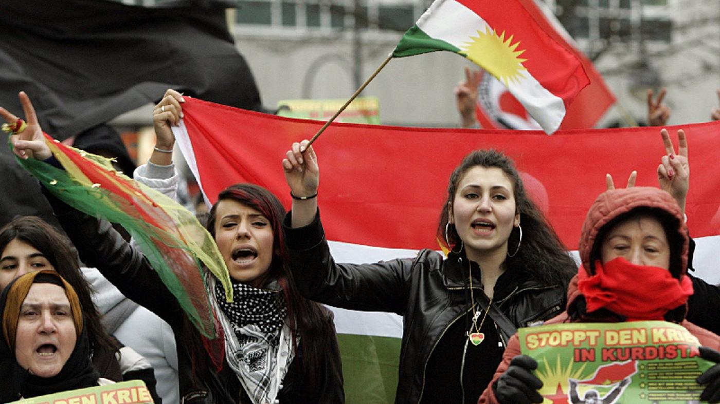 Neukölln: Kurden demonstrieren gegen türkische Militärschläge