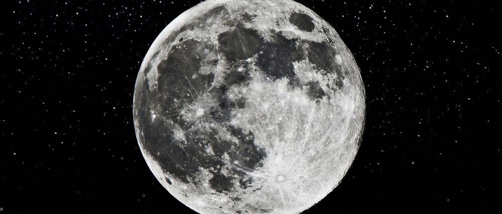 Alle wollen auf den Mond: Aber wie spät ist es da oben?