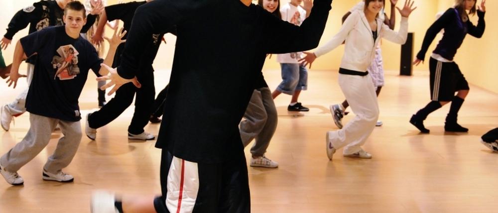 Nik Dombek: Alles tanzt nach seiner Pfeife