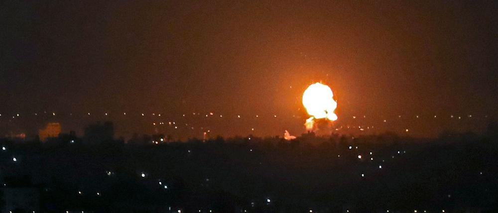 Nach Raketenbeschuss: Israel greift Hamas-Ziele im Gazastreifen an