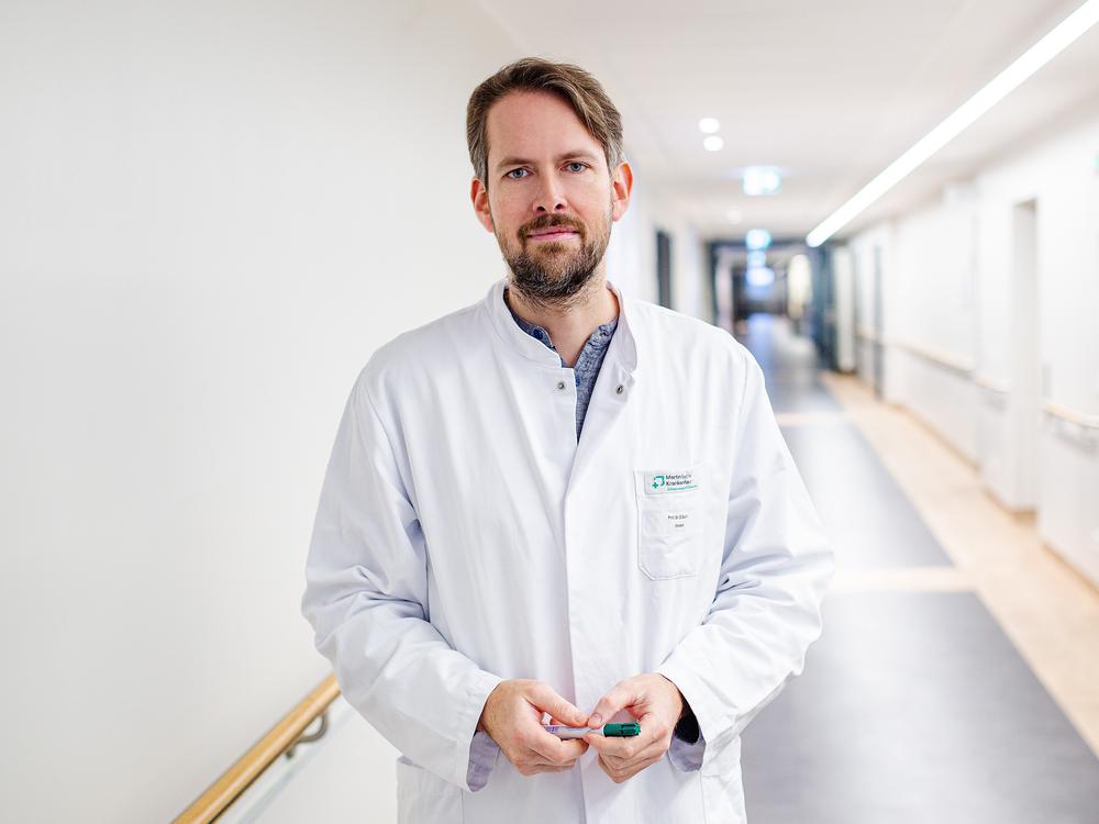 Bauchfett wird zur Brust: Eigengewebe ist die natürliche Alternative zu Silikon