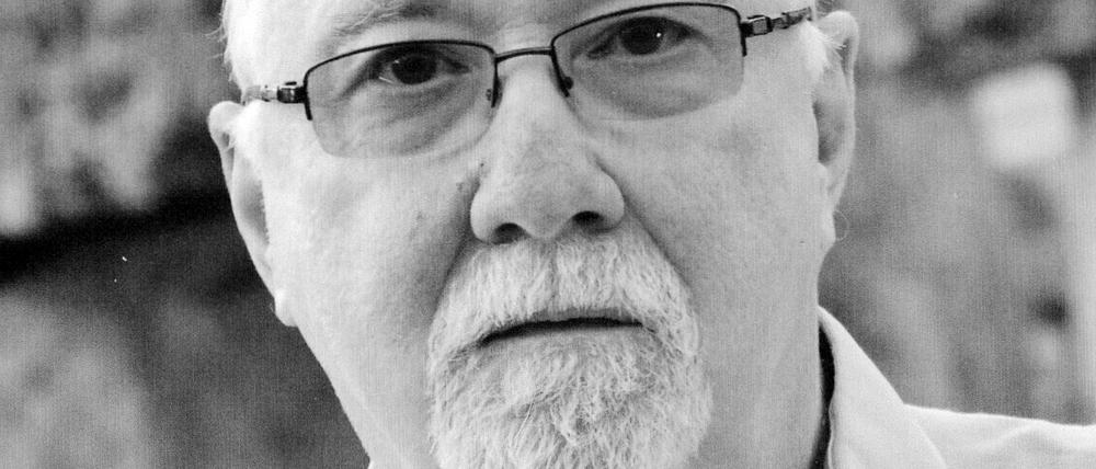 Spandauer Überflieger : Der langjährige Tagesspiegel-Mitarbeiter Rainer ...