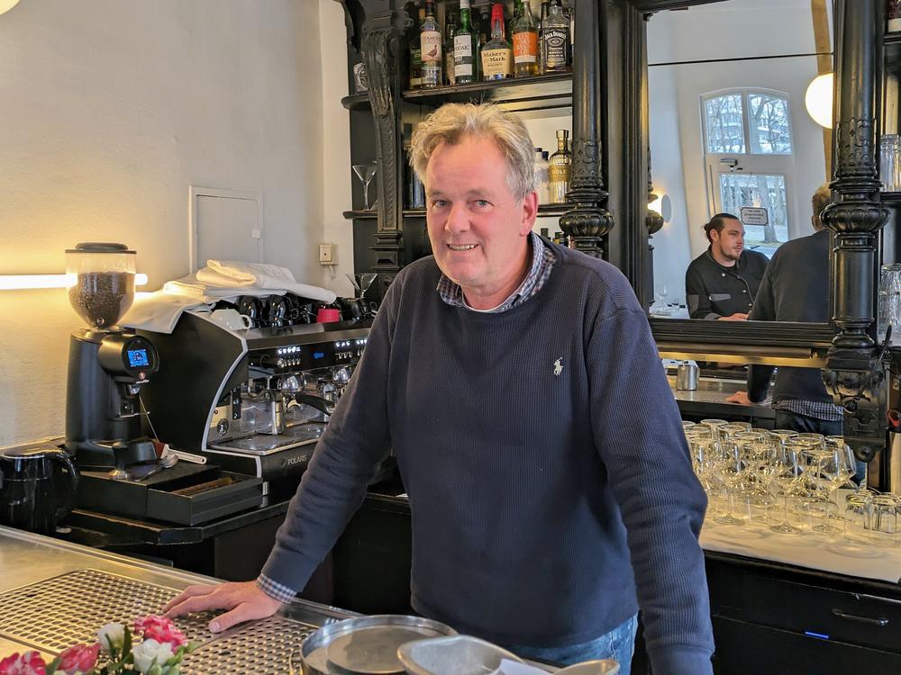 „Mit Steinmeier und Gabriel ordentlich gezecht“: Der Wirt im Berliner ...