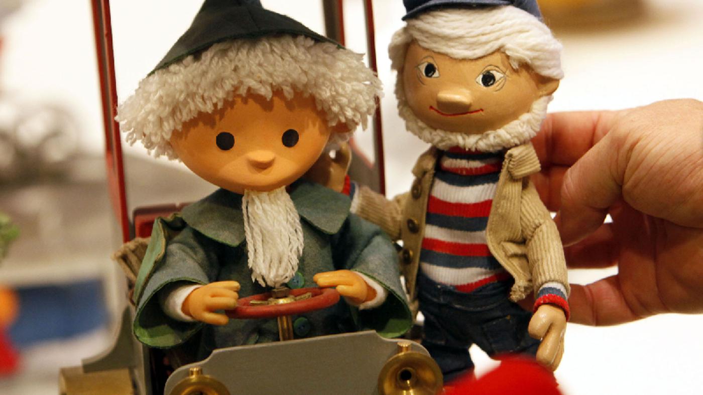 Ausstellung: Ost- und West-Sandmännchen zusammen im Museum