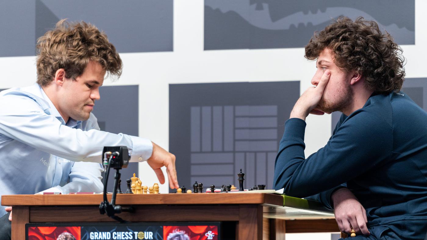 Beweise liegen aktuell nicht vor: Schach-Weltmeister Carlsen wirft ...