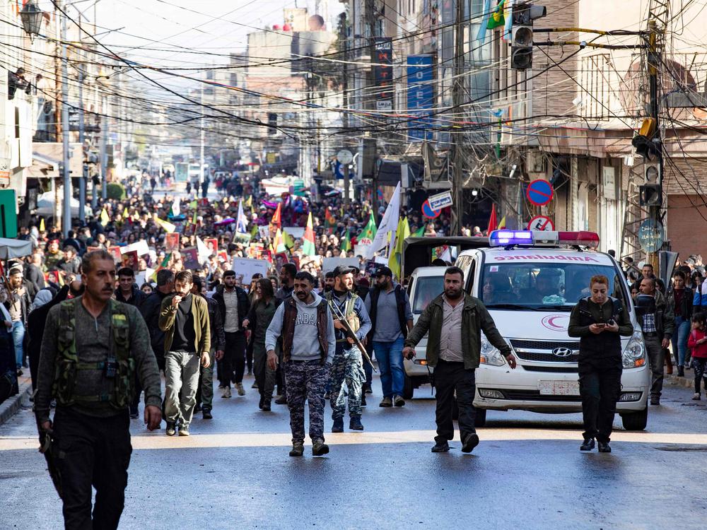 Nach türkischen Luftangriffen: Tausende Kurden protestieren in Syrien