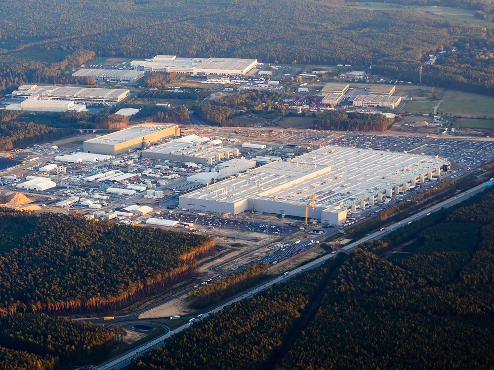 Erweiterung in Brandenburg: Tesla kündigt größtes Autowerk Deutschlands an