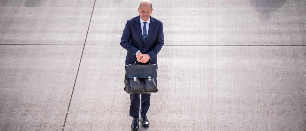 Solidaritätsbesuch nach Hamas-Angriff: Kanzler Scholz in Israel eingetroffen