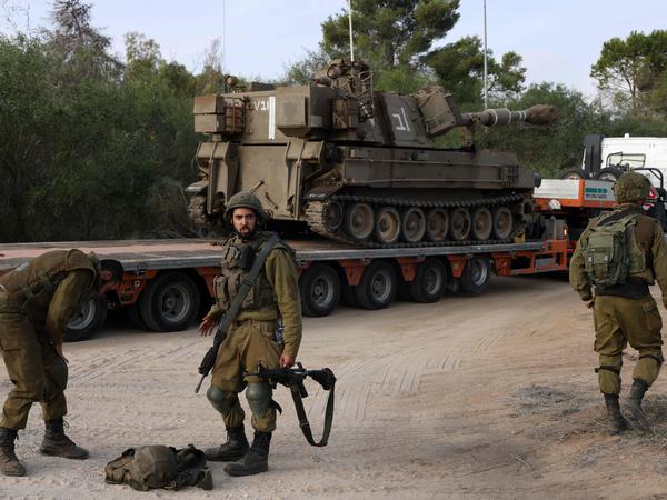 Angriffe auf Israel: Das Ausmaß und die Folgen in Bildern