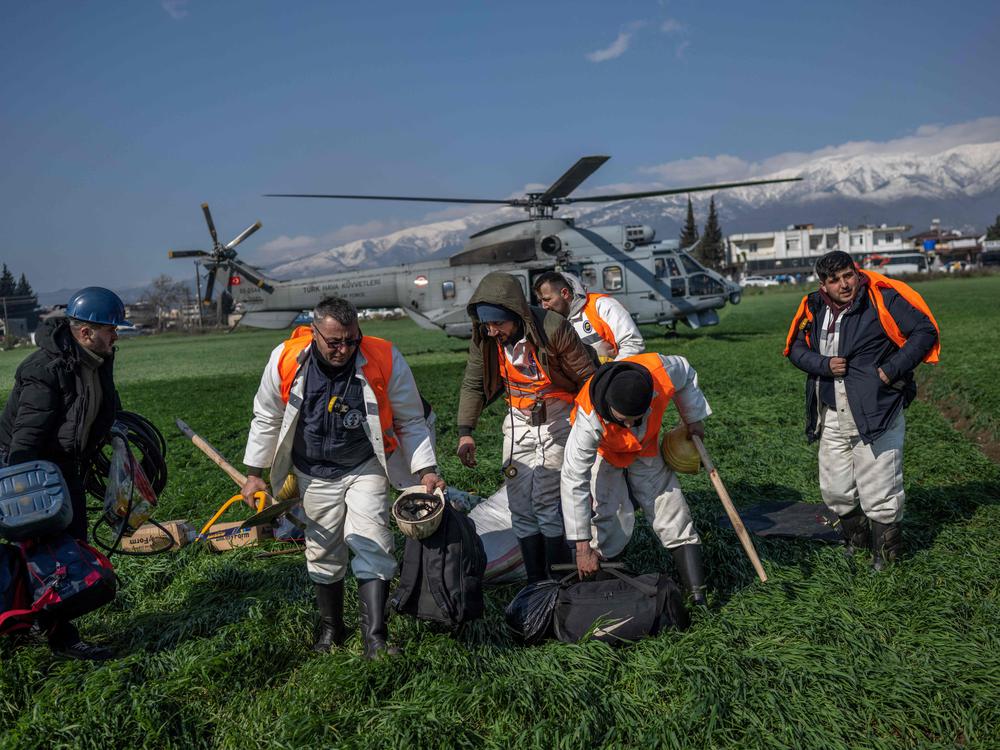 Die Erdbebenkatastrophe in Bildern: „Wir hoffen auf noch mehr Wunder“