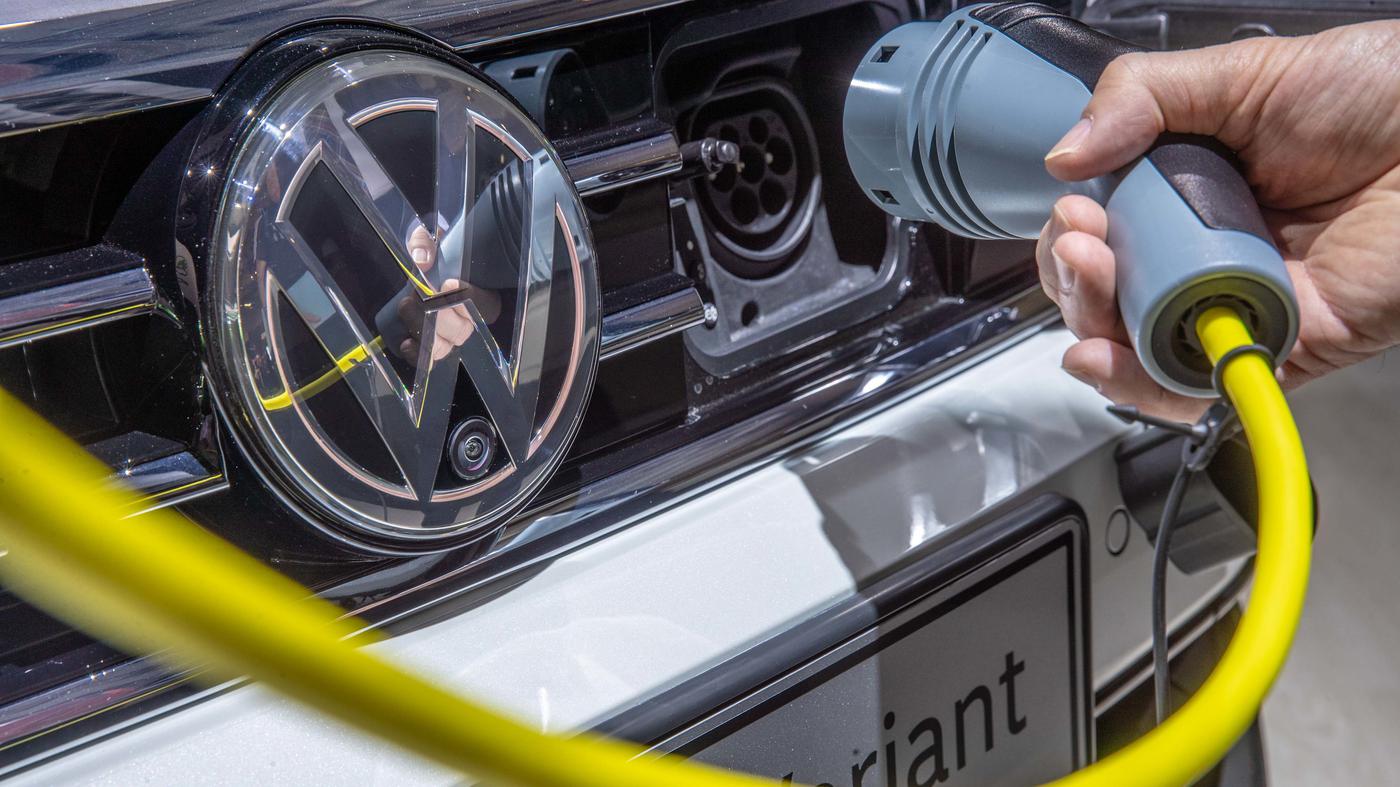 Gemeinsam Batterien bauen: VW sichert sich Material für E-Autos