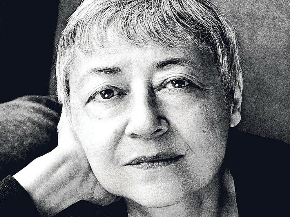 Sigrid-Nunez-Roman "Eine Feder auf dem Atem Gottes": Das heilige ...